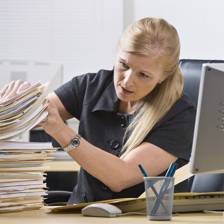 The Right Filing Solution Gives Time Back to the HR Team - DynaFile